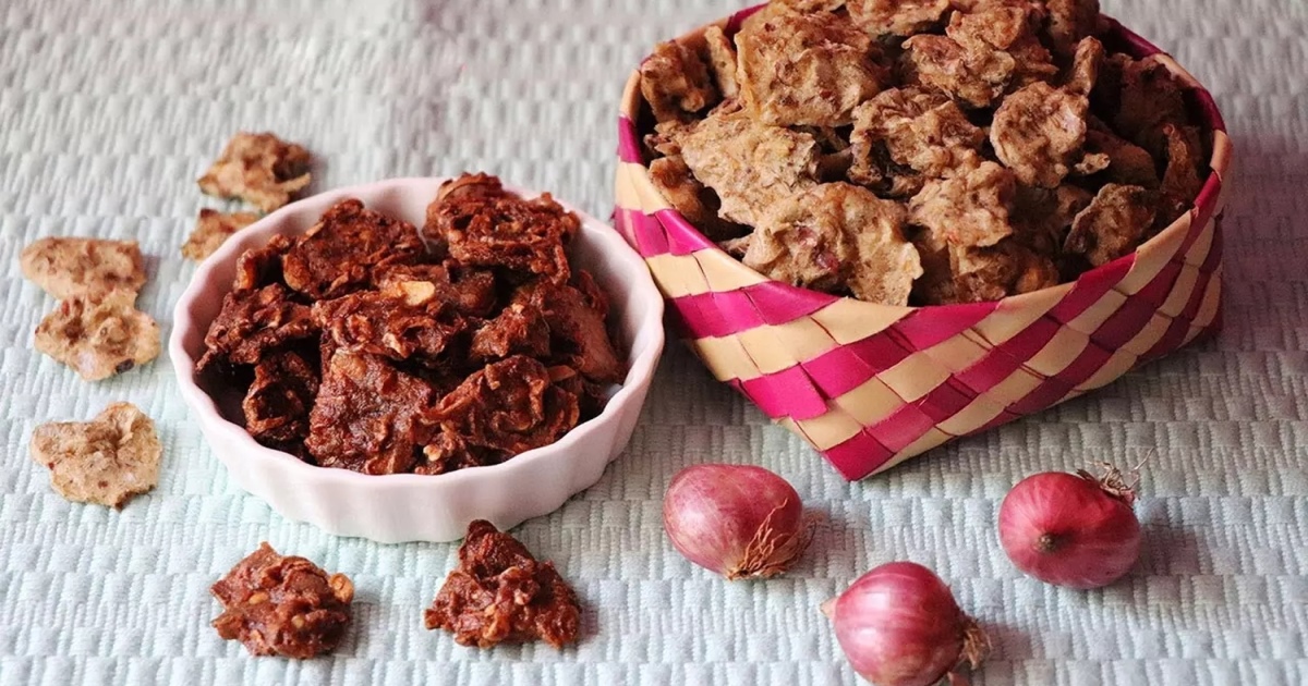 அடடே.. இவ்வளவு ஈசியா.. இனி வீட்டிலேயே செய்யலாம் வெங்காய வடகம் ...