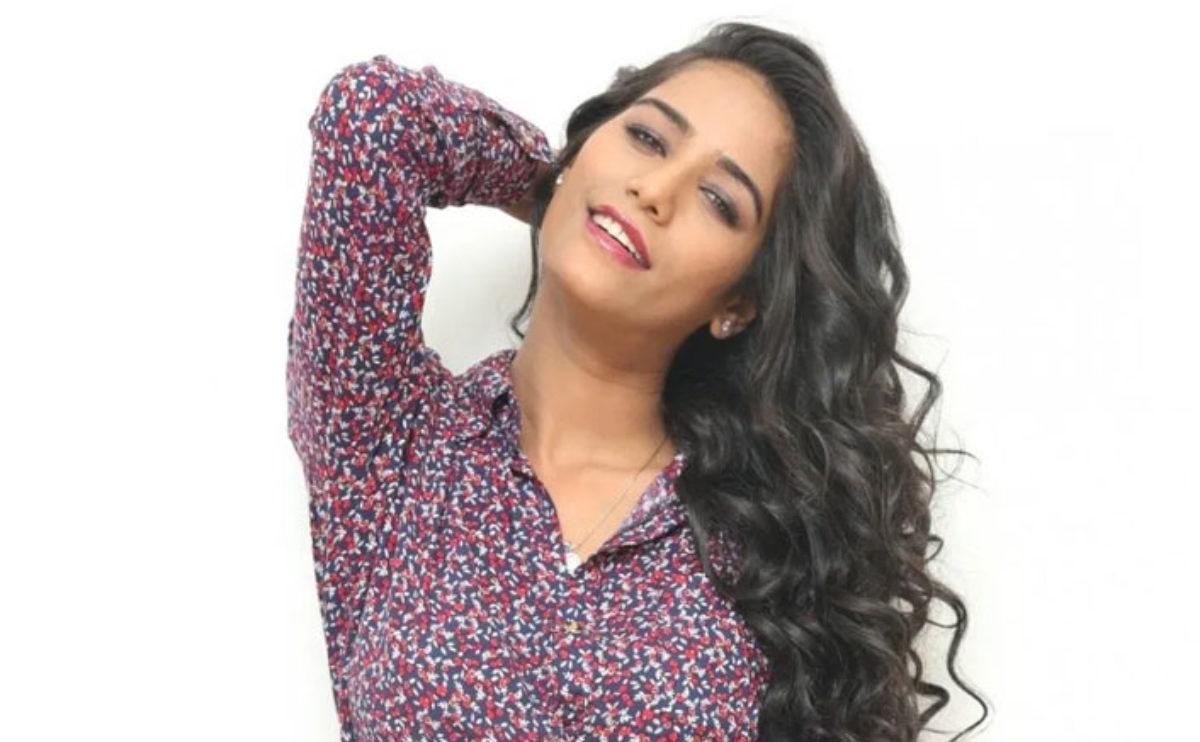 லாக்டவுனை மீறி ஆண் நண்பருடன் சுற்றித் திரிந்த நடிகை பூணம் பாண்டே கைது ...